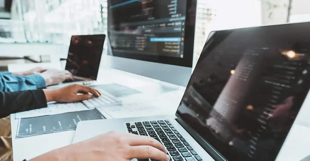 Master informatique : durée, accès, programme et débouchés